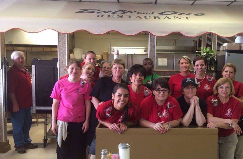 Ball And Que Restaurant Celebrates 55 Years On The Hammock Coast